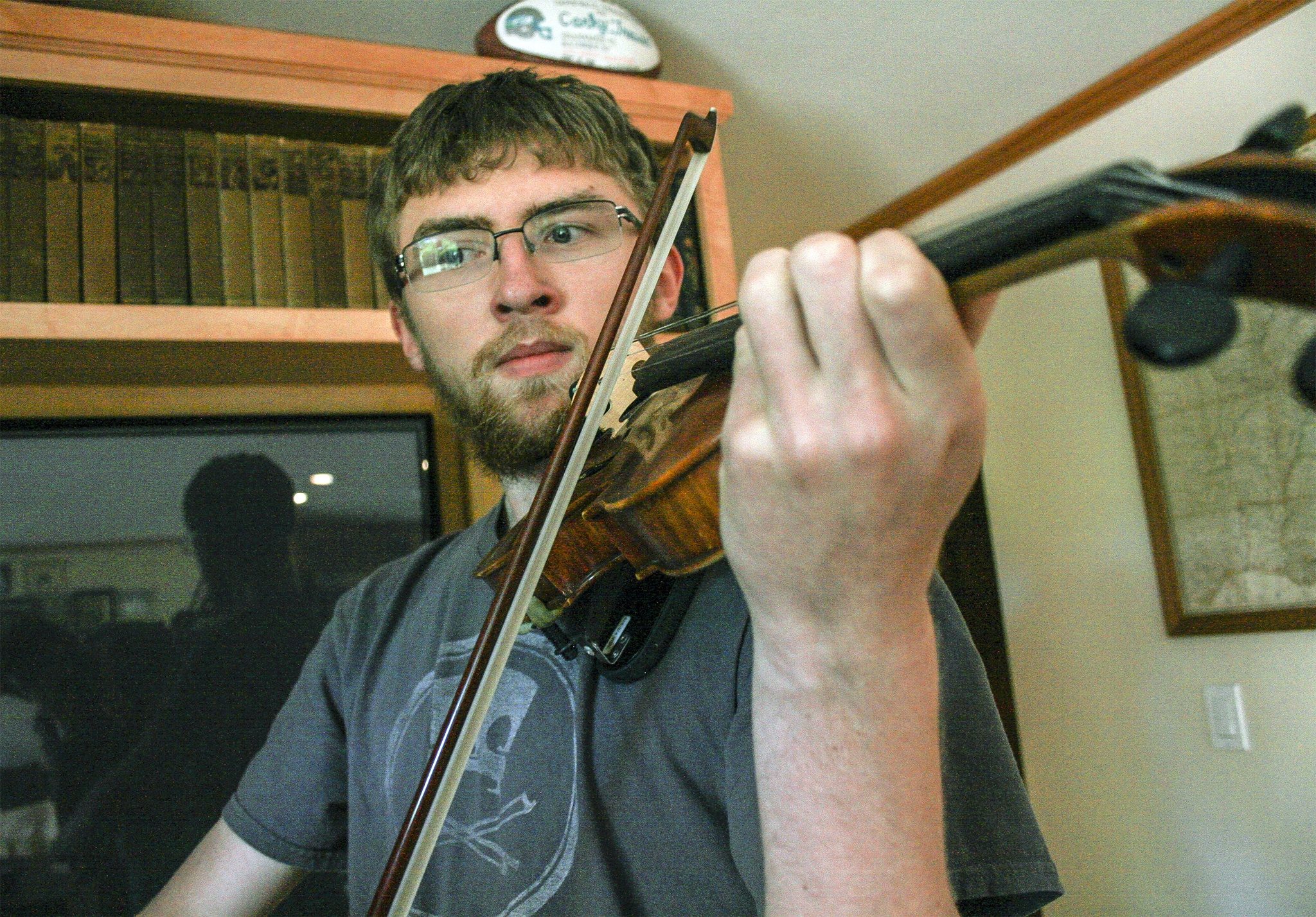 Lake Washington junior starts foundation for low-income musicians ...