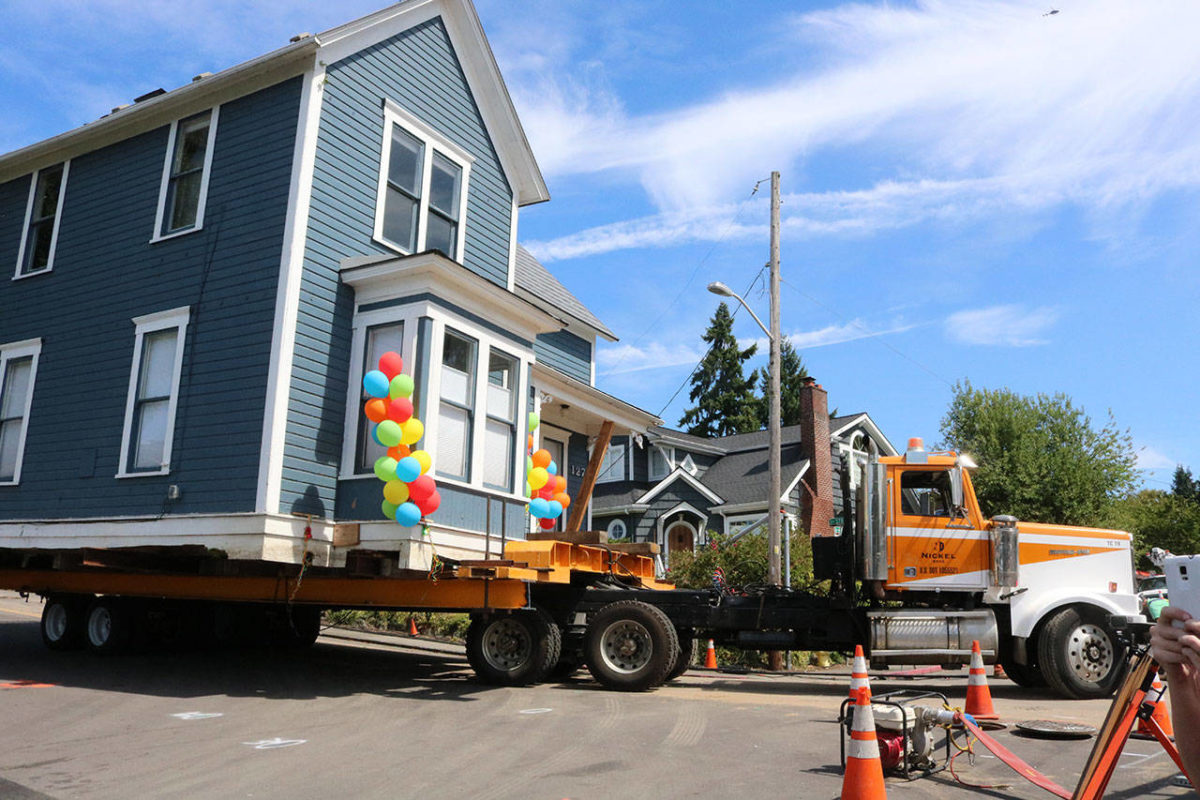 On the move | Kirkland family to live in historic Trueblood House ...